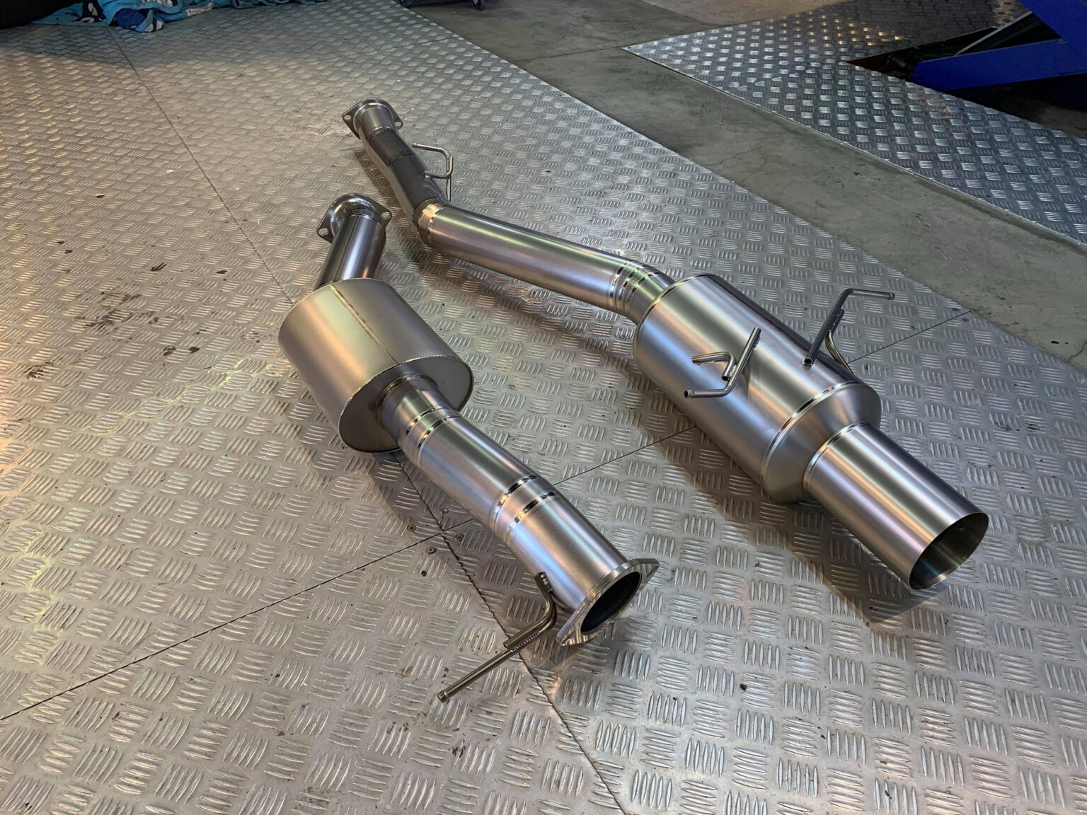 CarShopGLOW | Attack